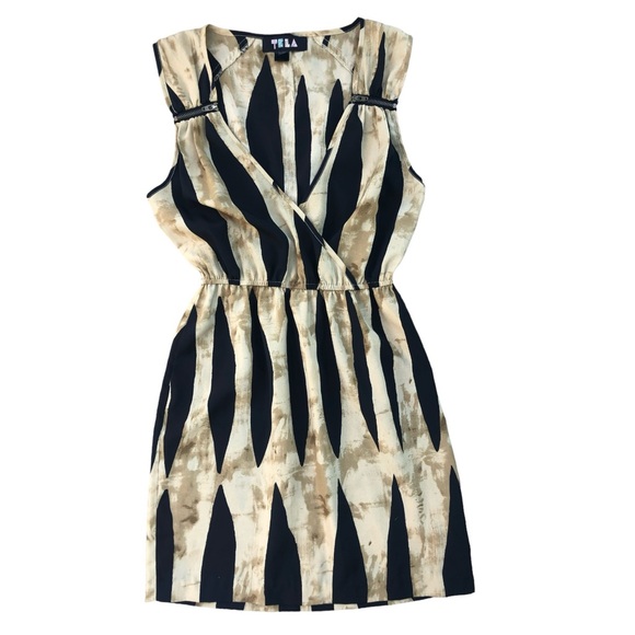 Tela | Dresses | Tela Black Beige Sleeveless Dress | Poshmark